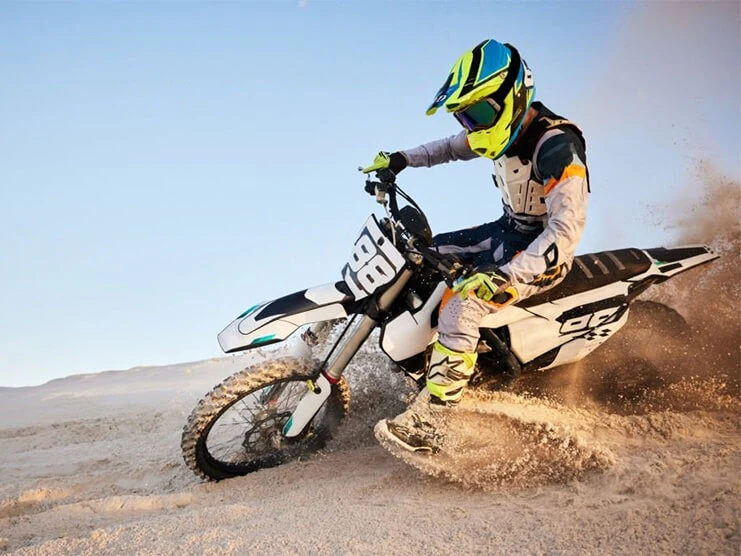 12 Best Off-Road Motorcycle Riding Tips for Beginners - VikingBags