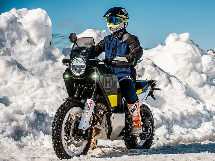 Best Gear Tips for Cold Weather Adventure Motorcycle Riding - VikingBags