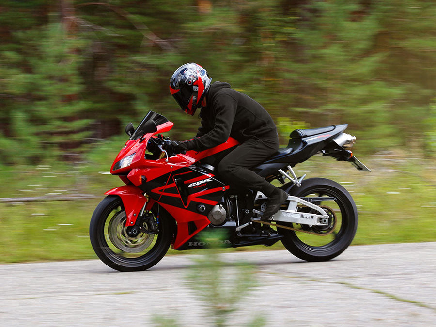 Importance of Body Position in Motorcycle Riding - VikingBags