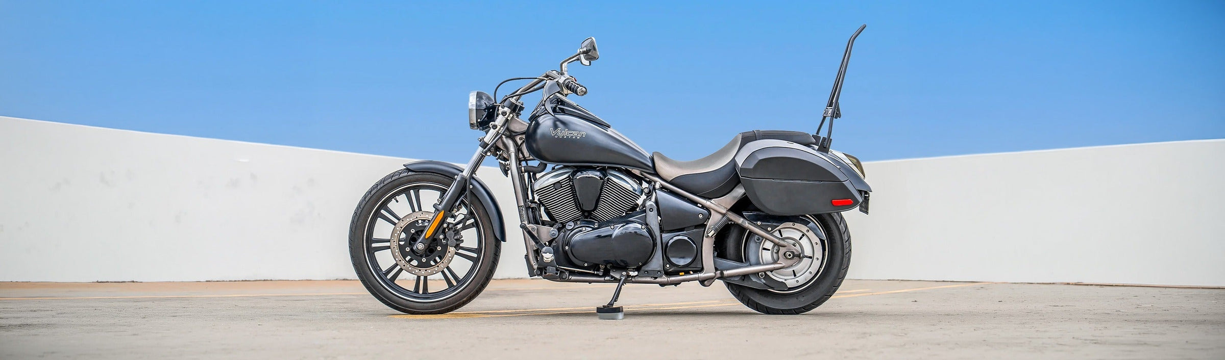 Kawasaki Vulcan 900 Custom Motorcycle Saddlebags - Viking Bags