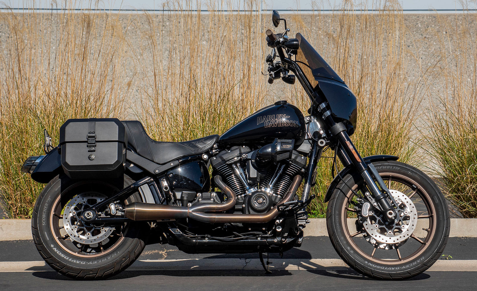 Viking 10L Outlaw Quick Mount Small Harley Softail Low Rider S FXLRS ...