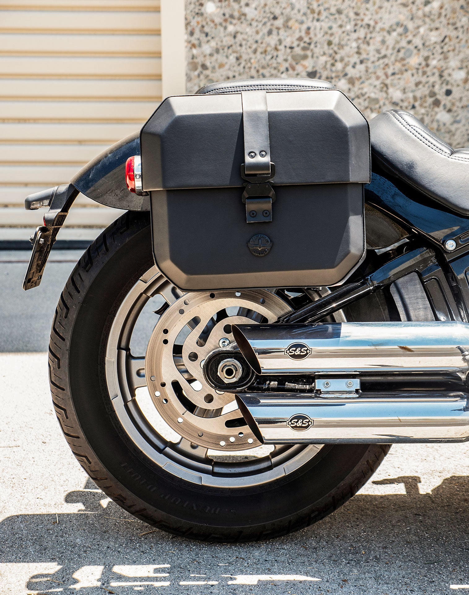 Viking 10L Outlaw Quick Mount Small Harley Softail Standard FXST Solo ...