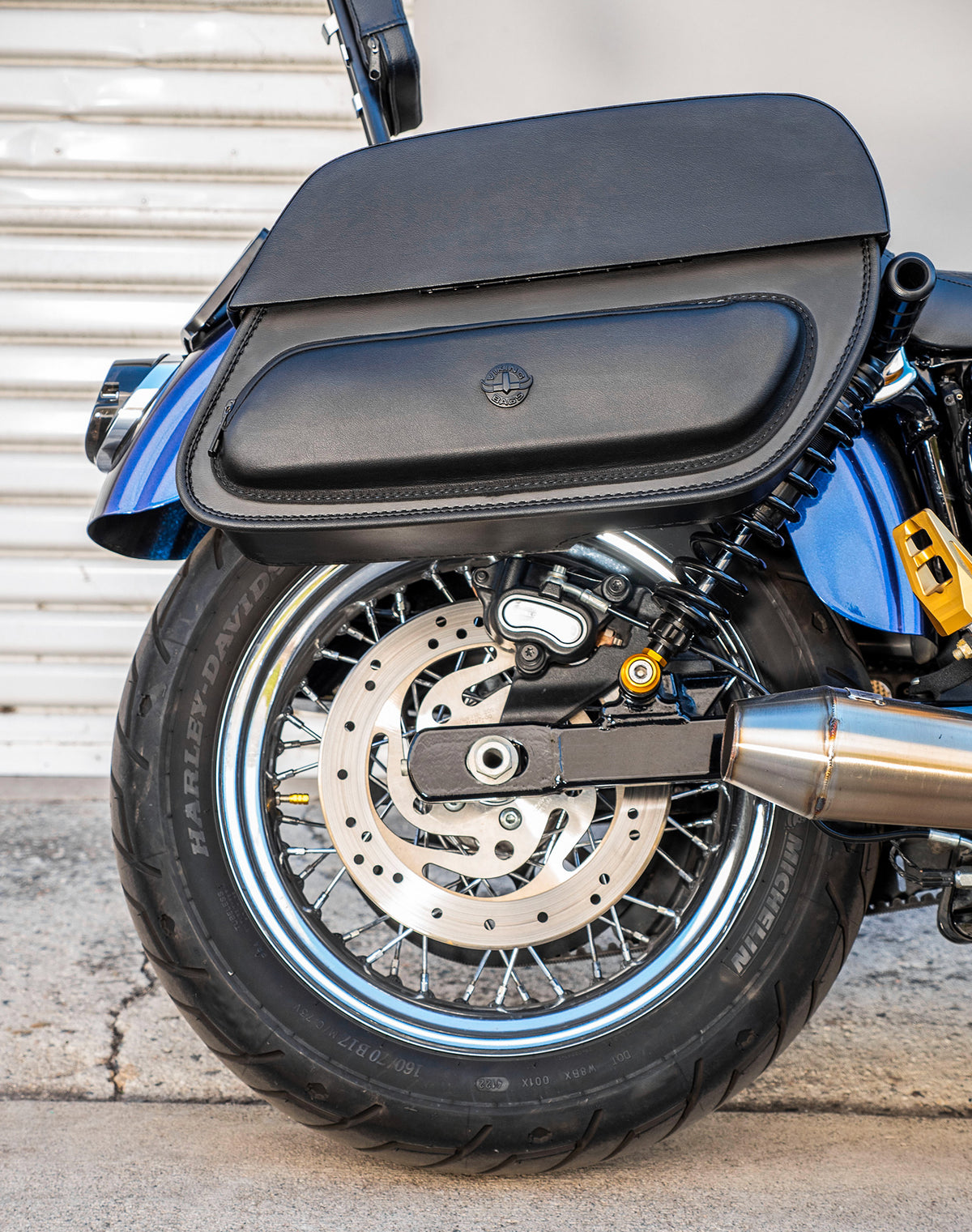 Viking 32L Pantheon Large Shock Cutout Leather Saddlebags for Harley ...