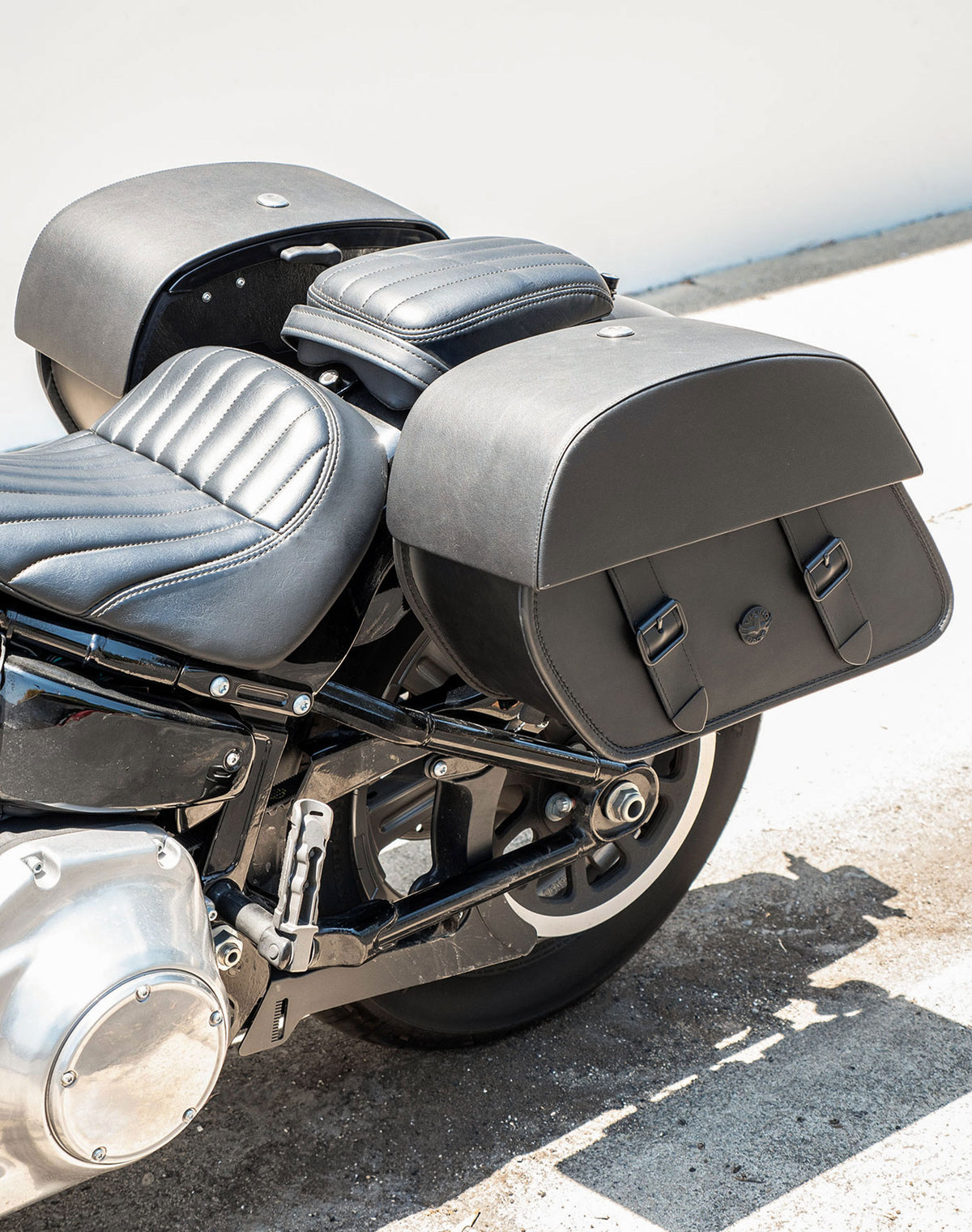 Viking 28L Baelor Medium Quick-Mount Harley Softail Standard FXST ...