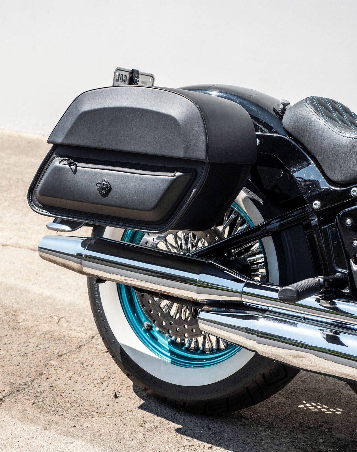 Viking 28L Pantheon Medium Quick Mount Harley Softail Heritage FLHC/S ...