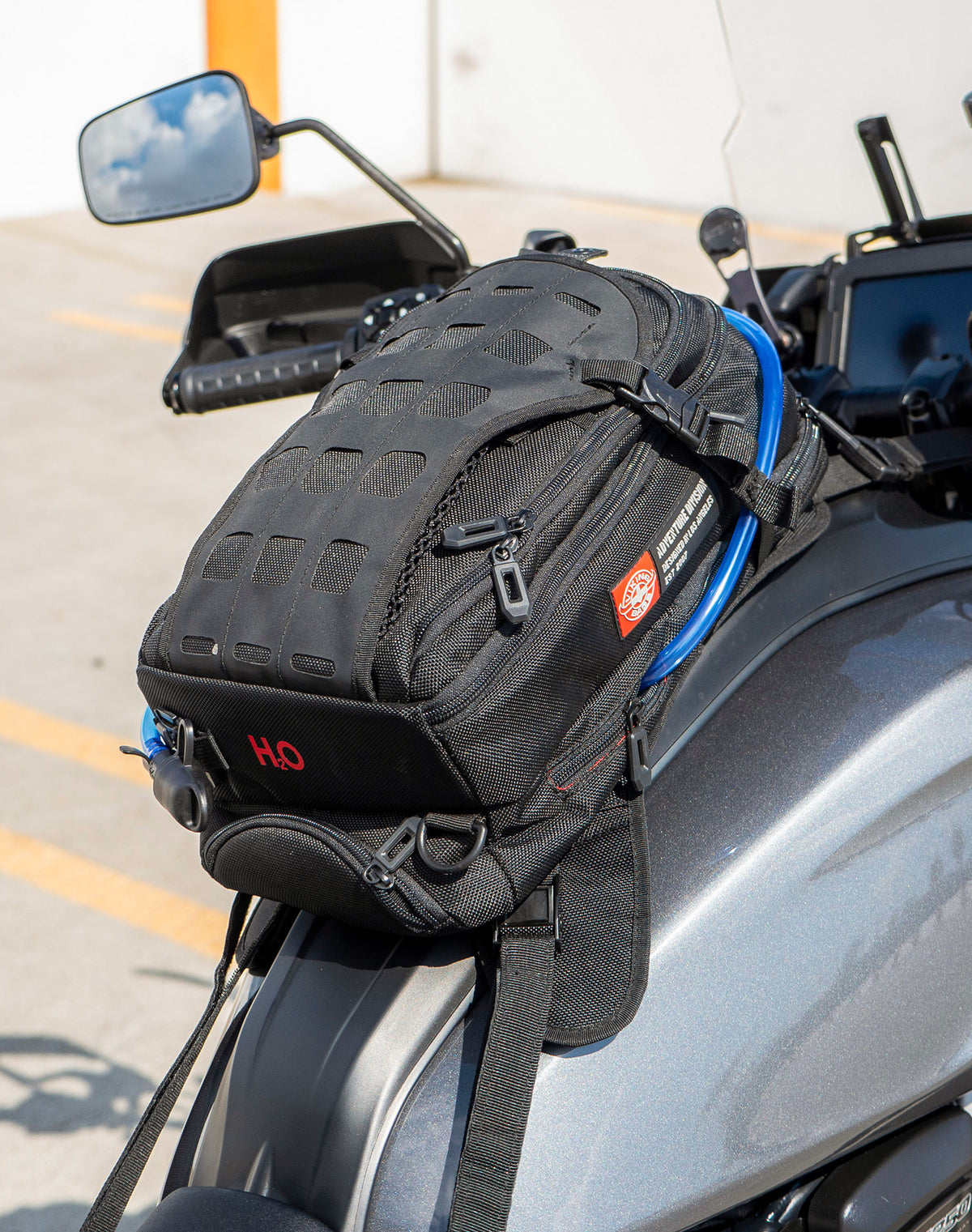Viking Apex Harley Davidson ADV Touring Tank Bag with Hydration Pack ...