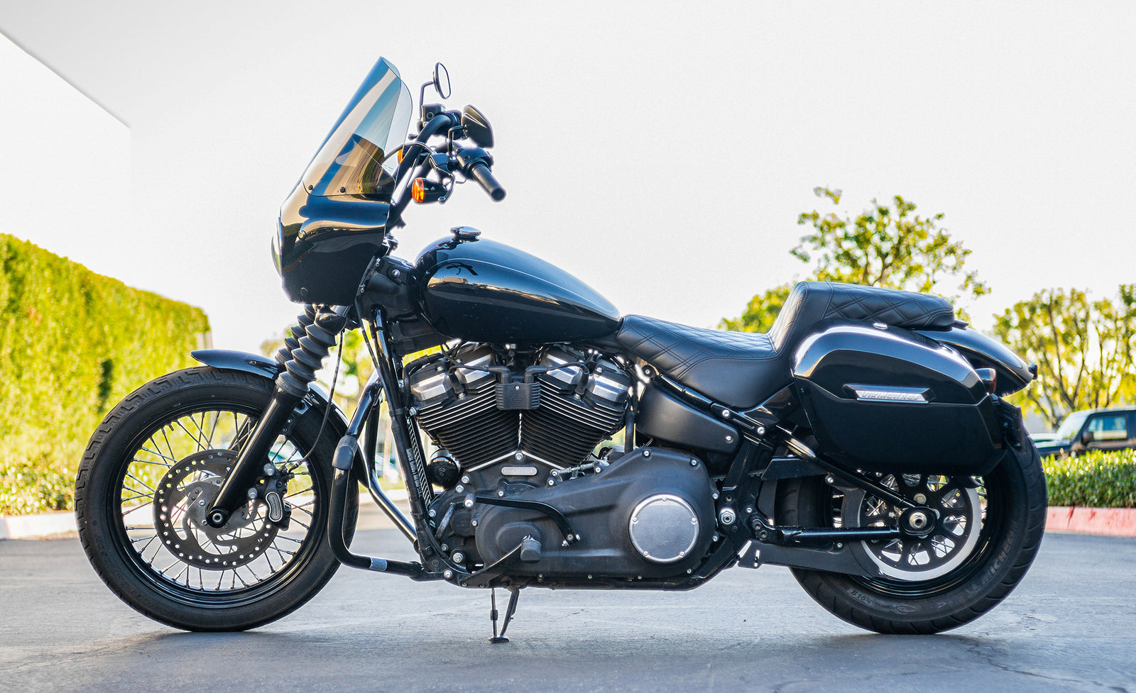 Viking Darkin Large Quick Mount Harley Softail Street Bob FXBB Painted ...