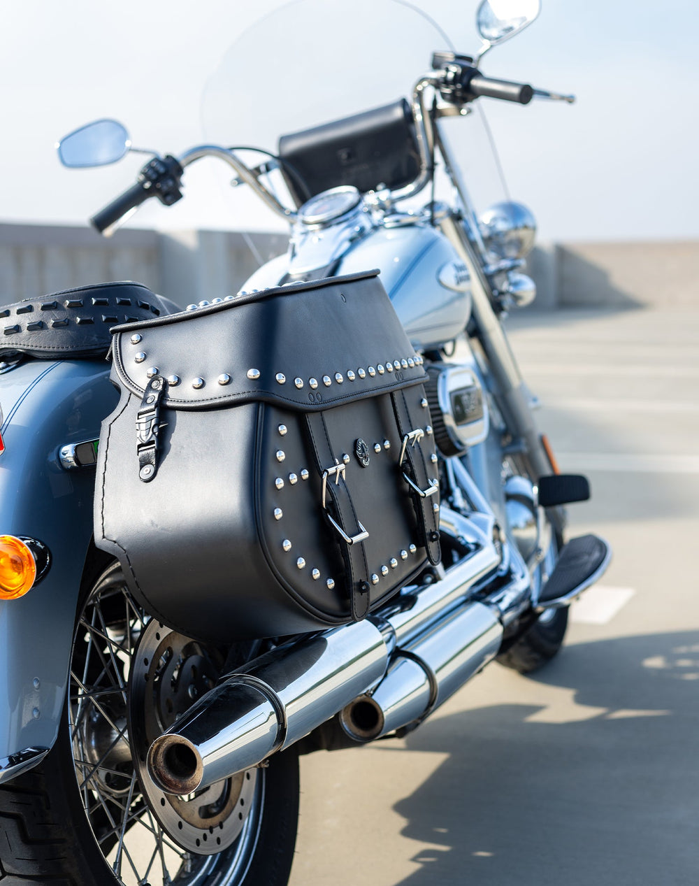 Viking 35L Legacy XL Harley Softail Heritage FLHC/S Studded Leather ...